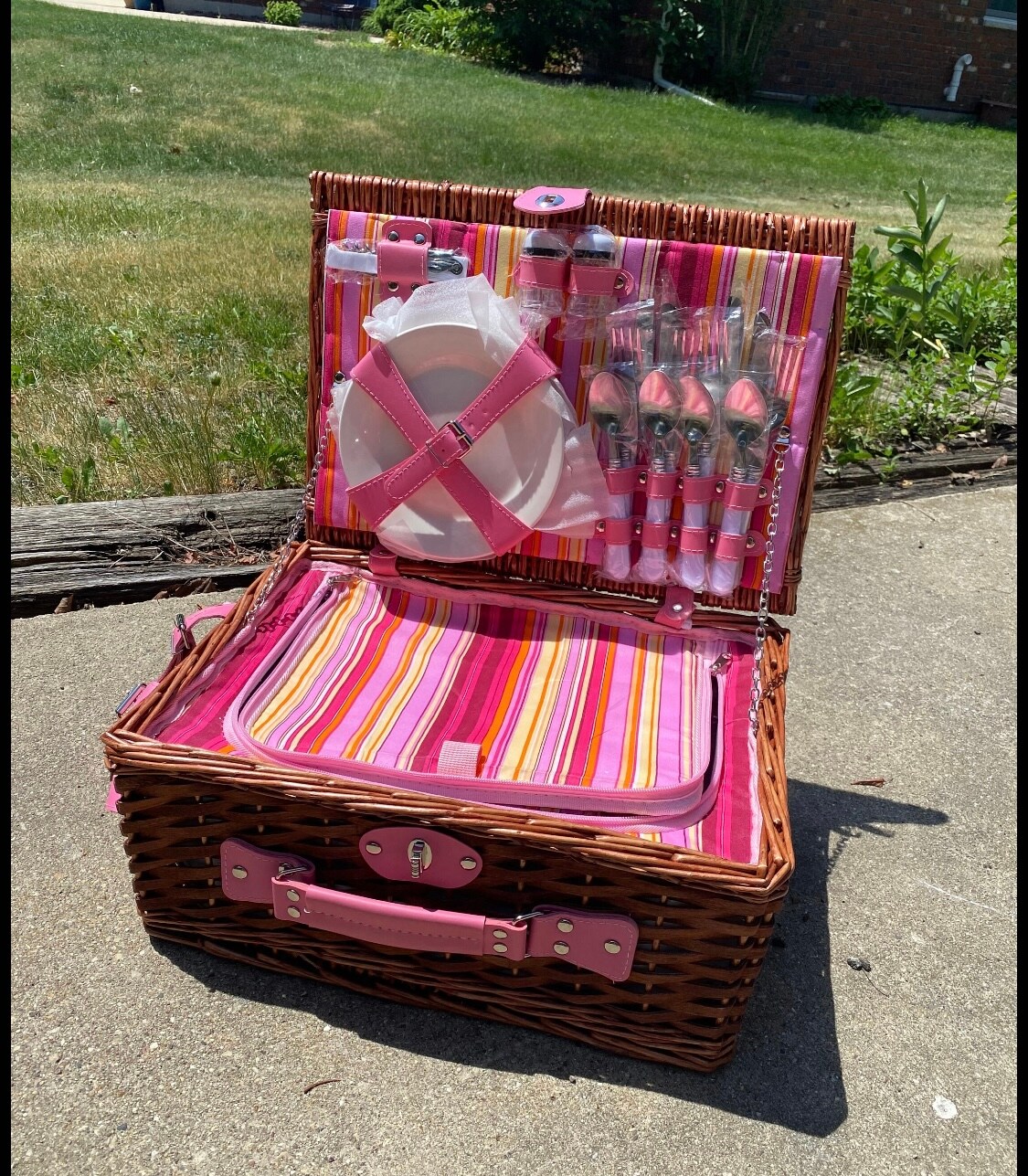 Engraved Strawberry Sunset picnic basket, custom anniversary gift, date ...