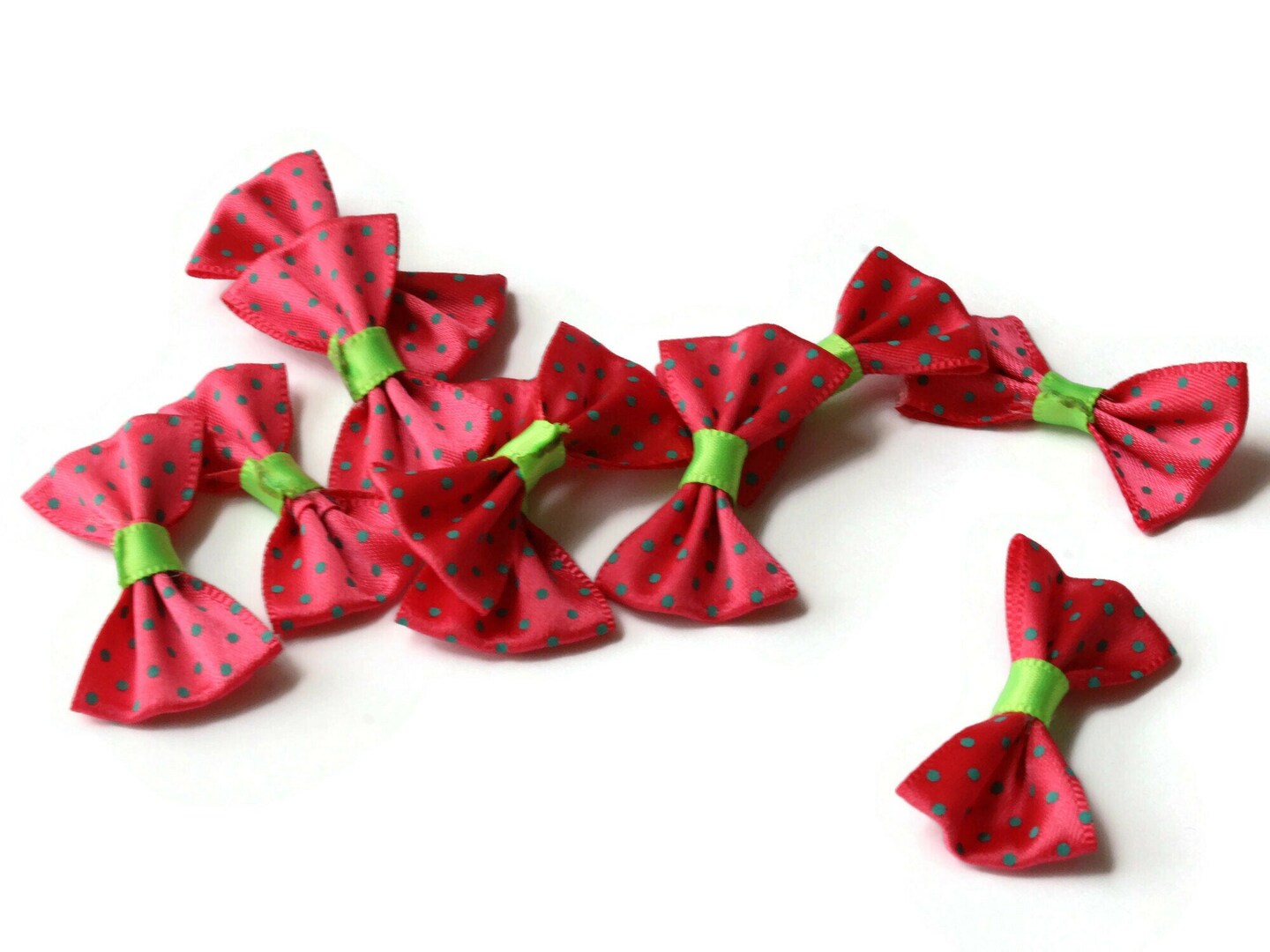 10 35mm Dark Pink and Green Polka Dot Bows - Loose Bow Embellishments ...