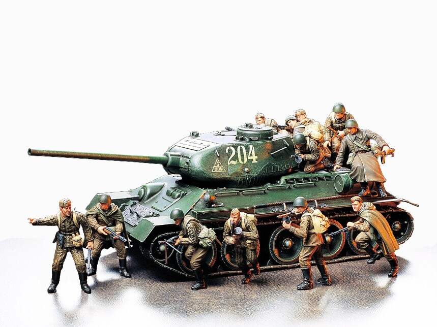 Tamiya 1/35 TAM35207 - 1/35 Tamiya Russian Assault Infantry (12 ...