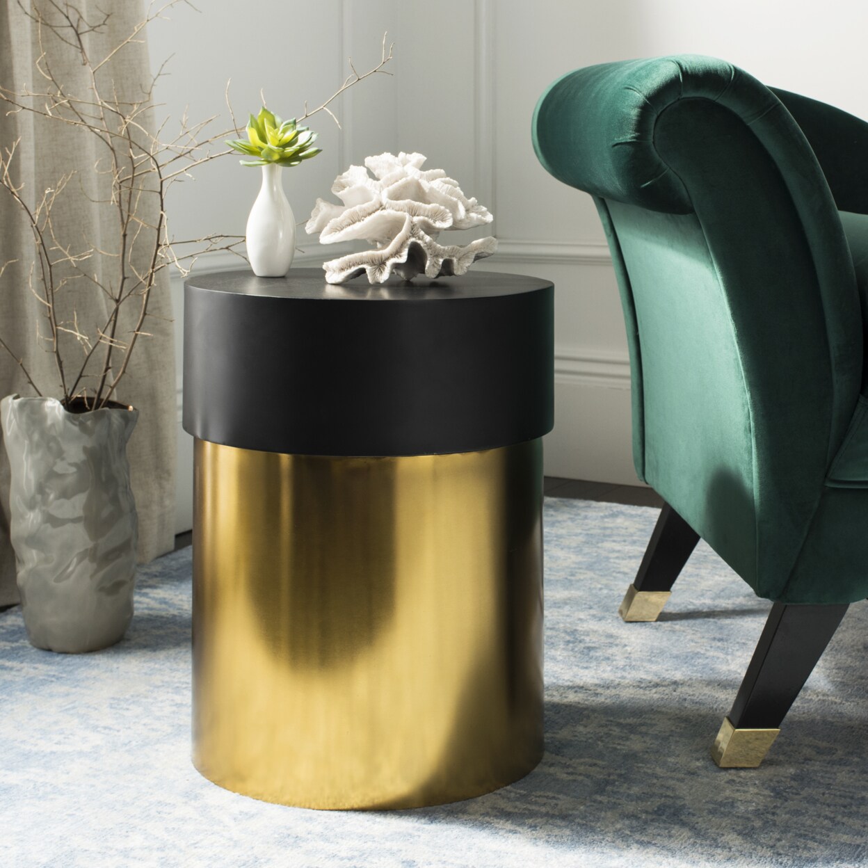 Safavieh Solstice Round Side Table Black / Gold | Michaels