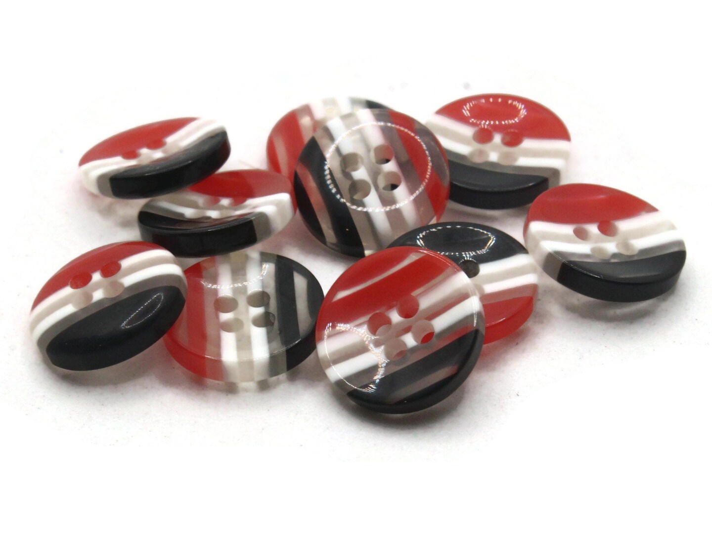 10 13mm Black White and Red Striped Resin Flat Round Plastic Four Hole ...