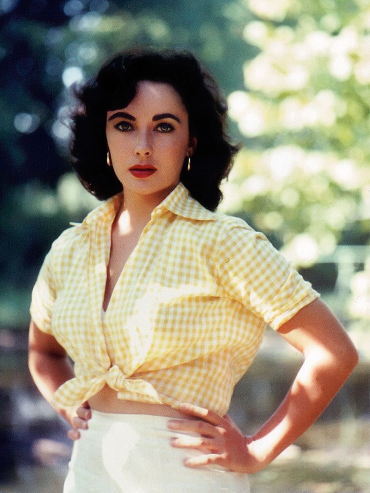 Elizabeth Taylor Poster Print by Hollywood Photo Archive Hollywood ...