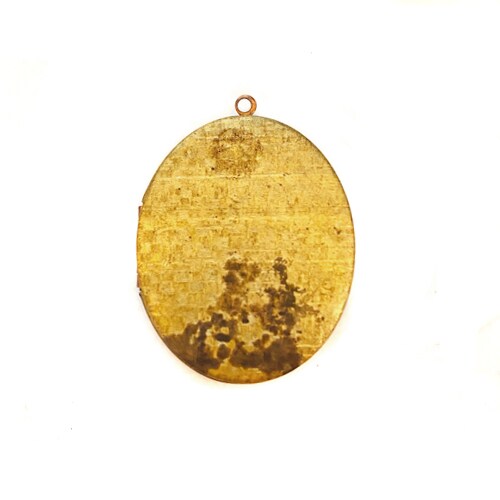 Huge Cross Hatched Textured Oval Locket (1x) (V060) | Michaels