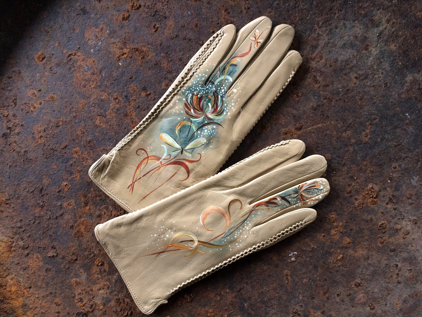 Ivory leather gloves women Personalized ladies gloves hand painted ...