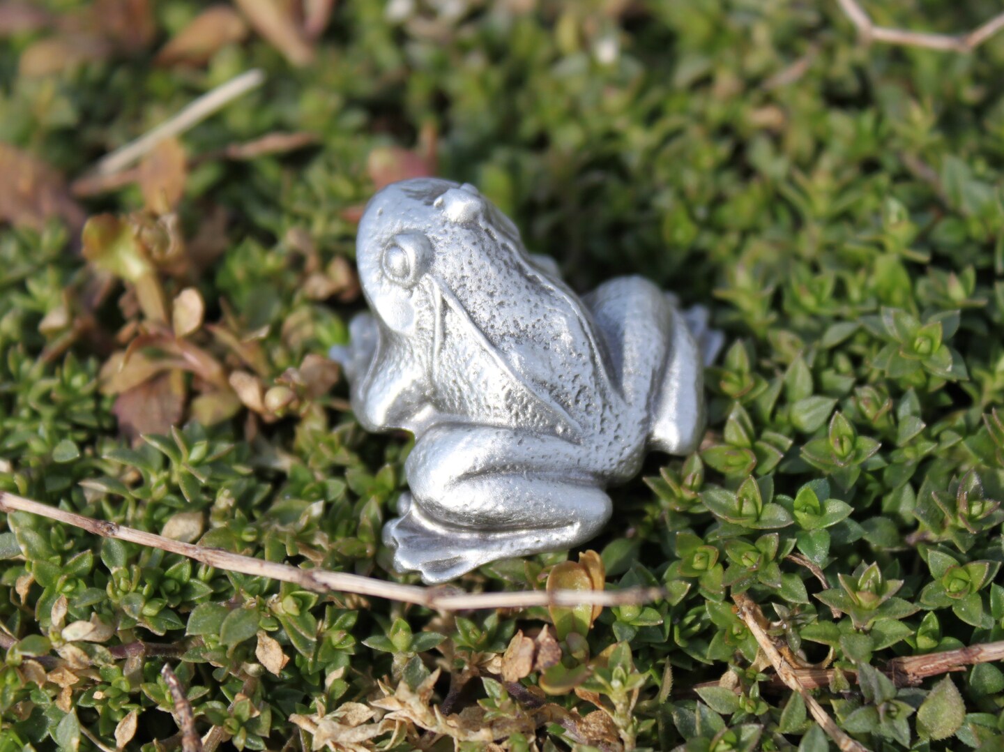 Lead Free Pewter Frog Figurine Metal Frogs Decoration Board Game Piece ...