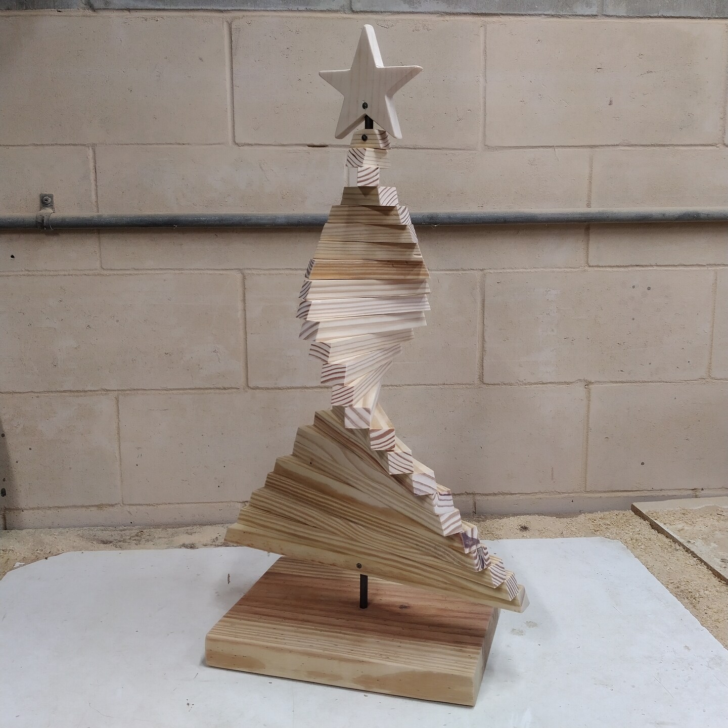 28 Inch Tall Wood Spiral Christmas Tree | Wooden Spiral Xmas Tree ...