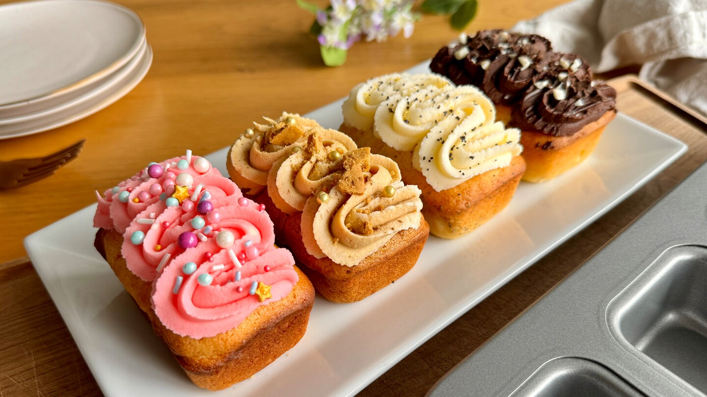 Spring Fling Mini Loaf Cakes | Classes | Michaels