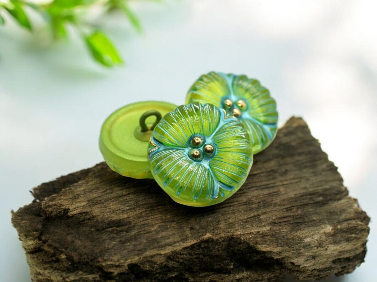 18mm Flower Button Green Apple with a Sea Green Wash and Gold Accents ...