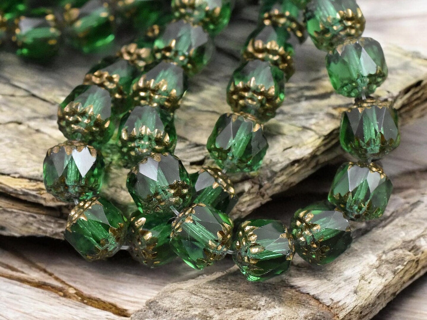 *15* 8mm Bronze Washed Emerald Green Fire Polished Cathedral Beads ...