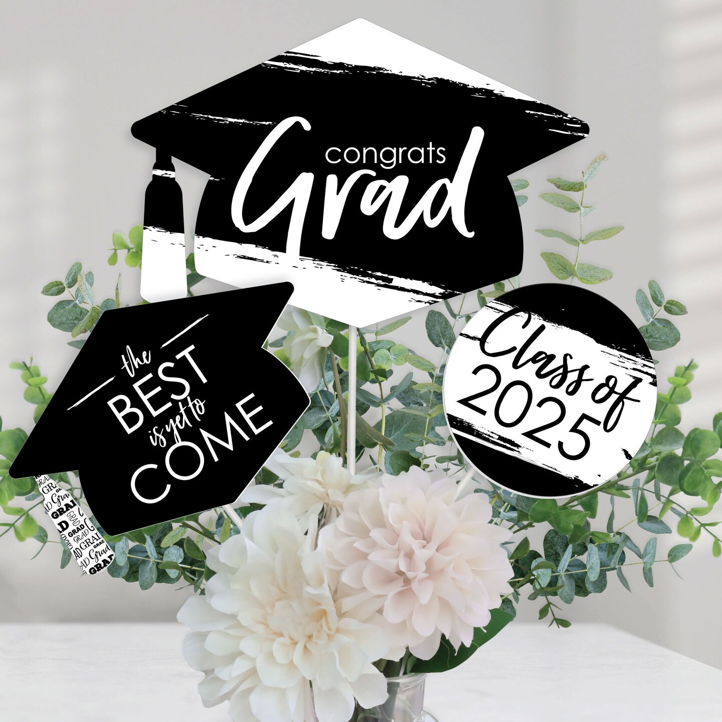 Big Dot of Happiness Black and White 2025 Graduation Party Centerpiece ...