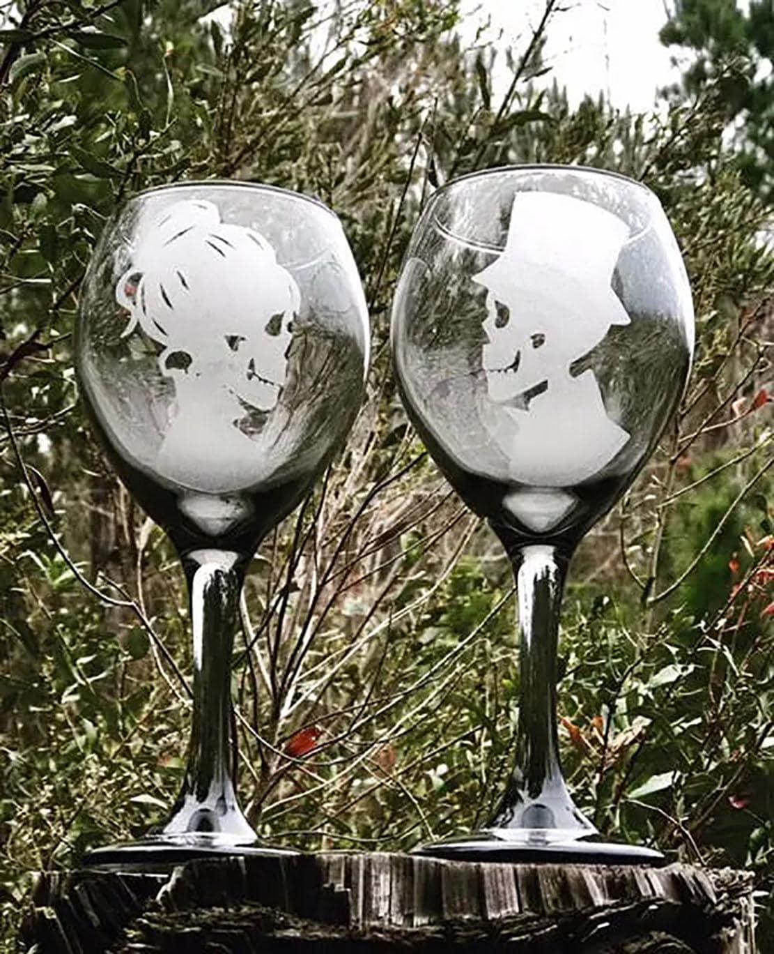 Black tinted wine glass, Hand Engraved, Skeleton Wine Glasses, Skeleton ...