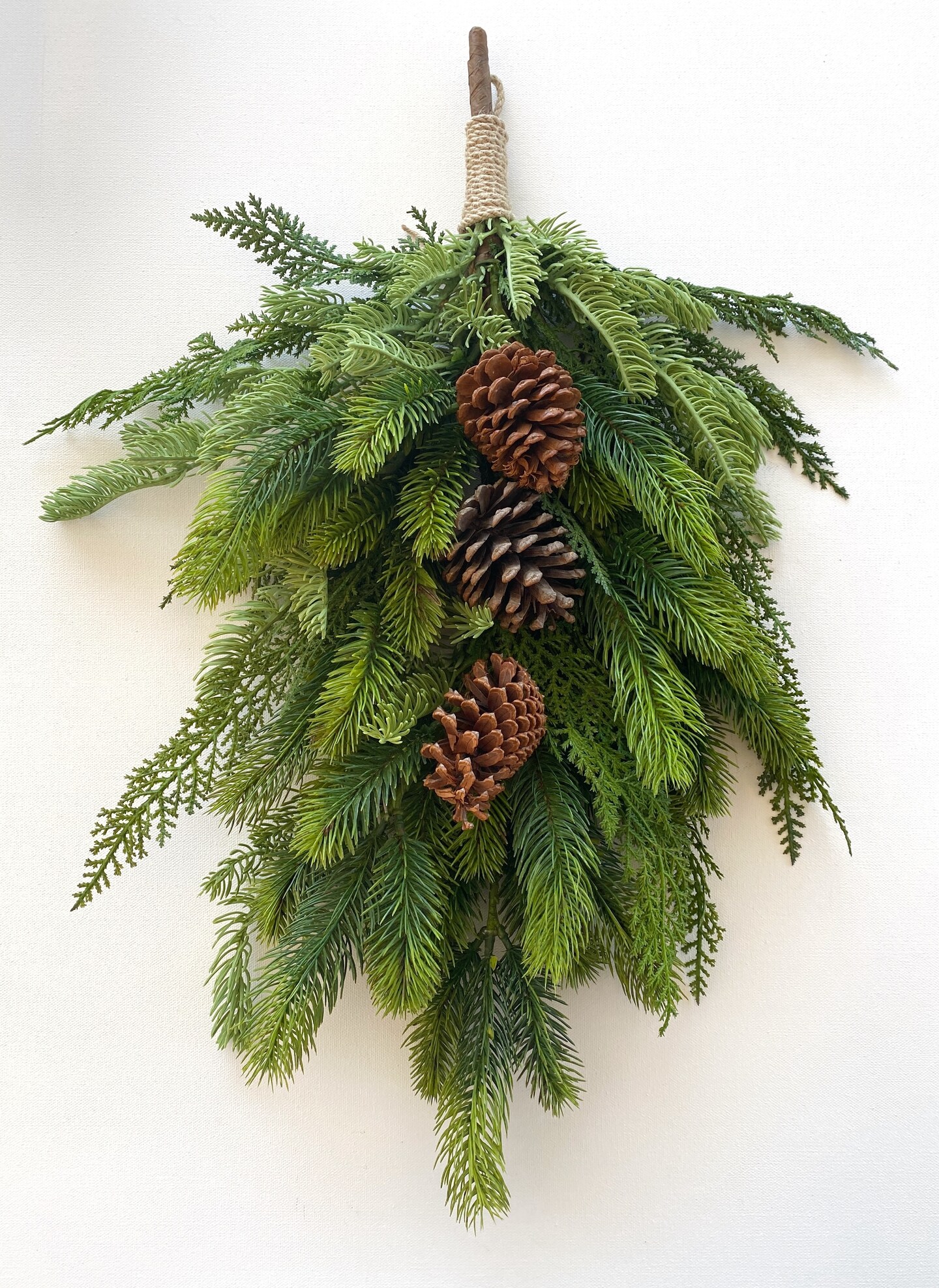 Real Touch Pine Door Swag Artificial . 26" Douglas Fir, Spruce, and ...