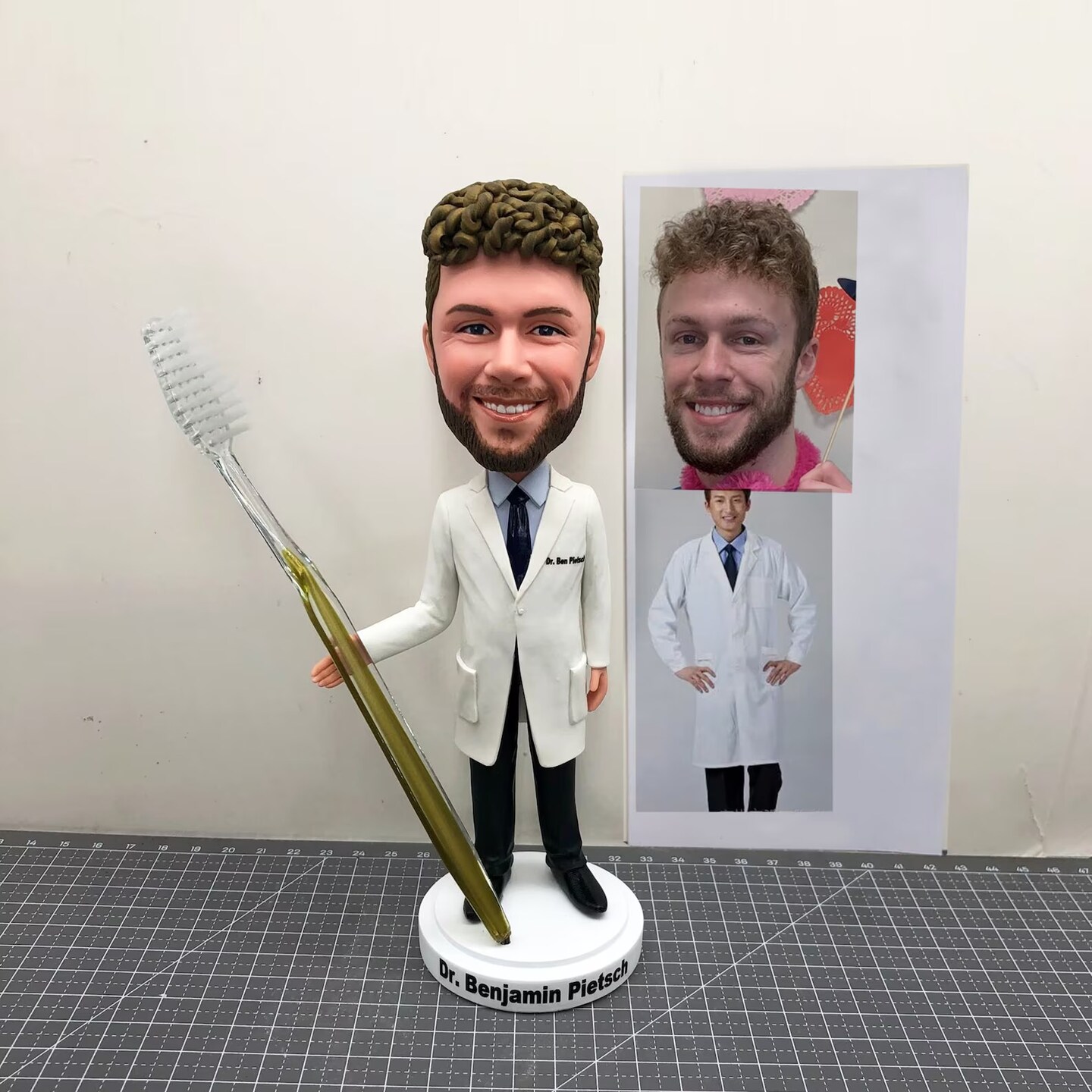 Custom Dentist Bobbleheads, Custom Doctor Bobblehead As A Birthday Gift ...