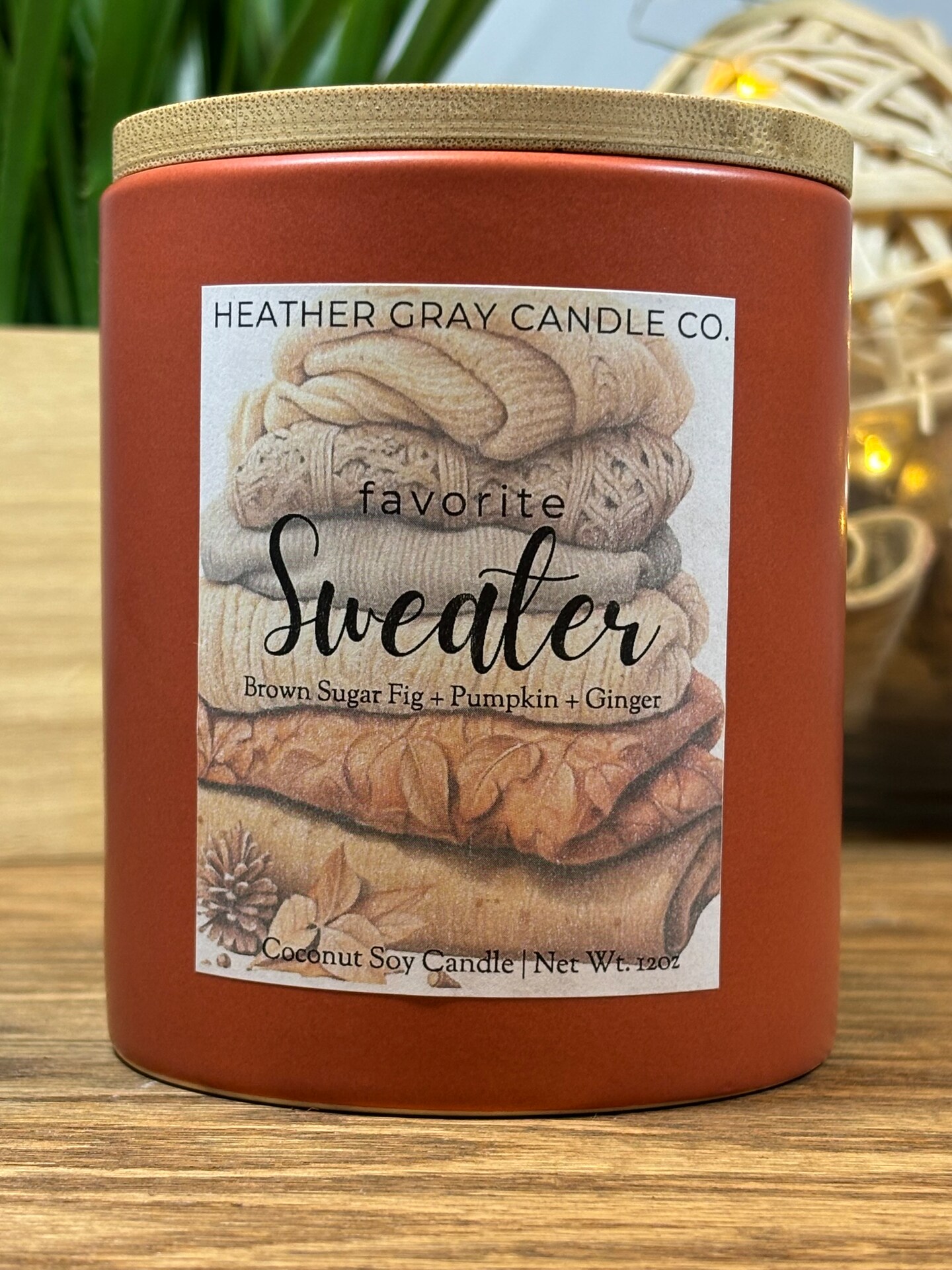 Favorite Sweater- Brown Sugar Figs and Nutmeg Scented - Wooden Wick ...