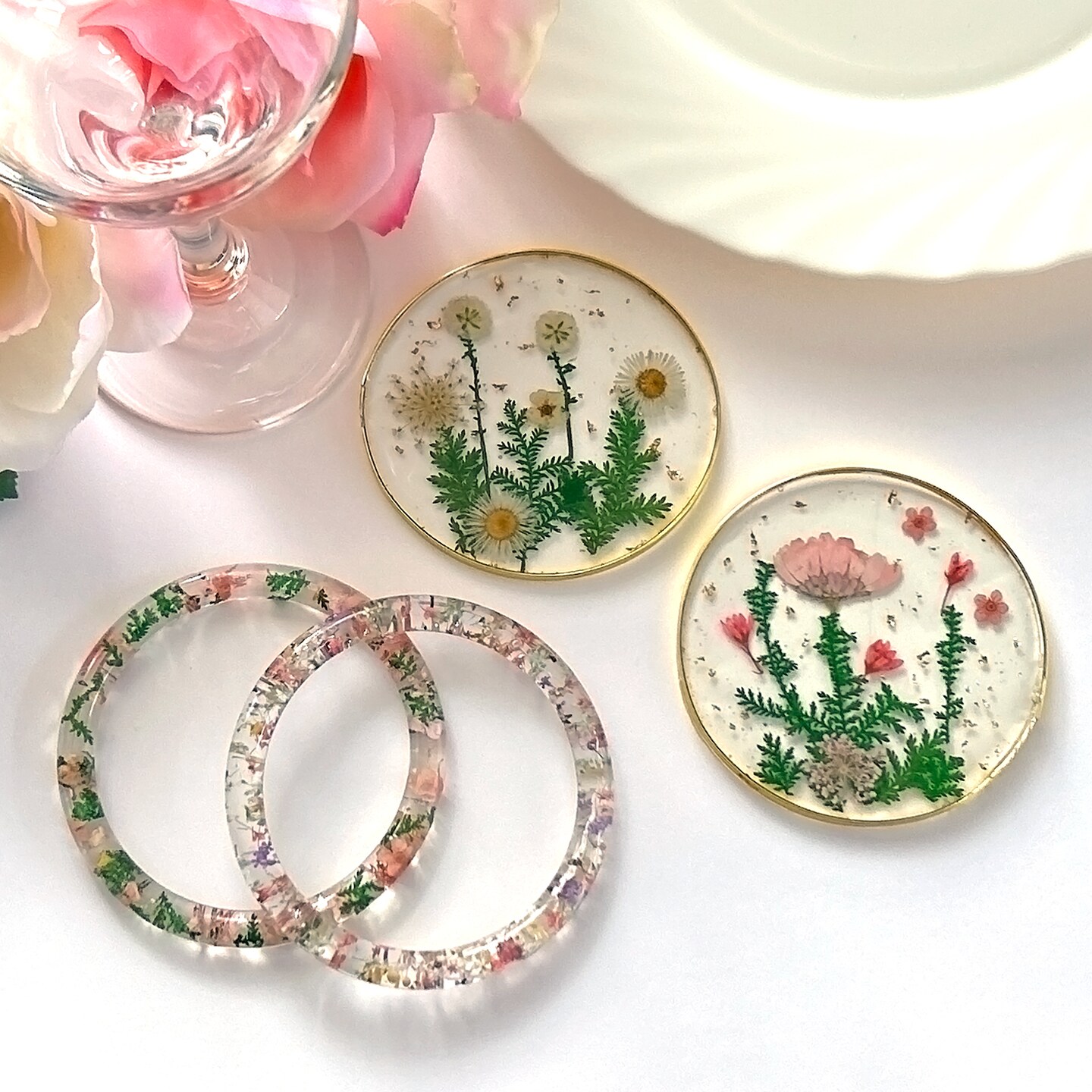 Romantic Dried Flowers In Uv Resin Classes Michaels