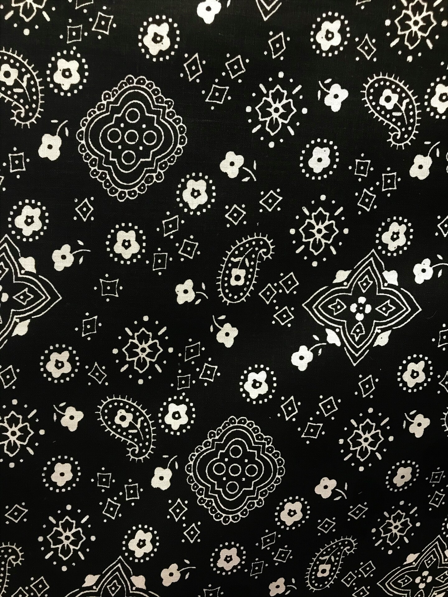 1 Yard Black Poly Cotton Fabric with Paisley Bandanna Pattern 59/60 ...