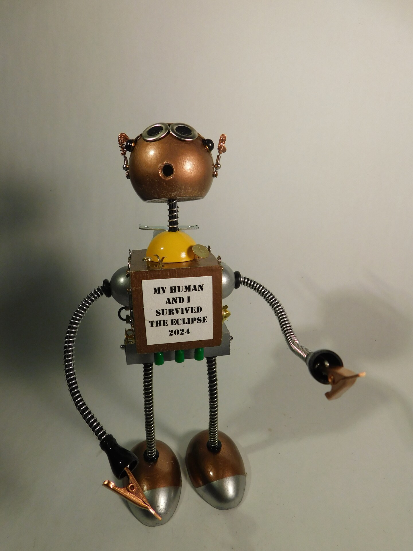 Robot Sculpture Bendable Posable Figure Nerd Geek Science Fiction ...