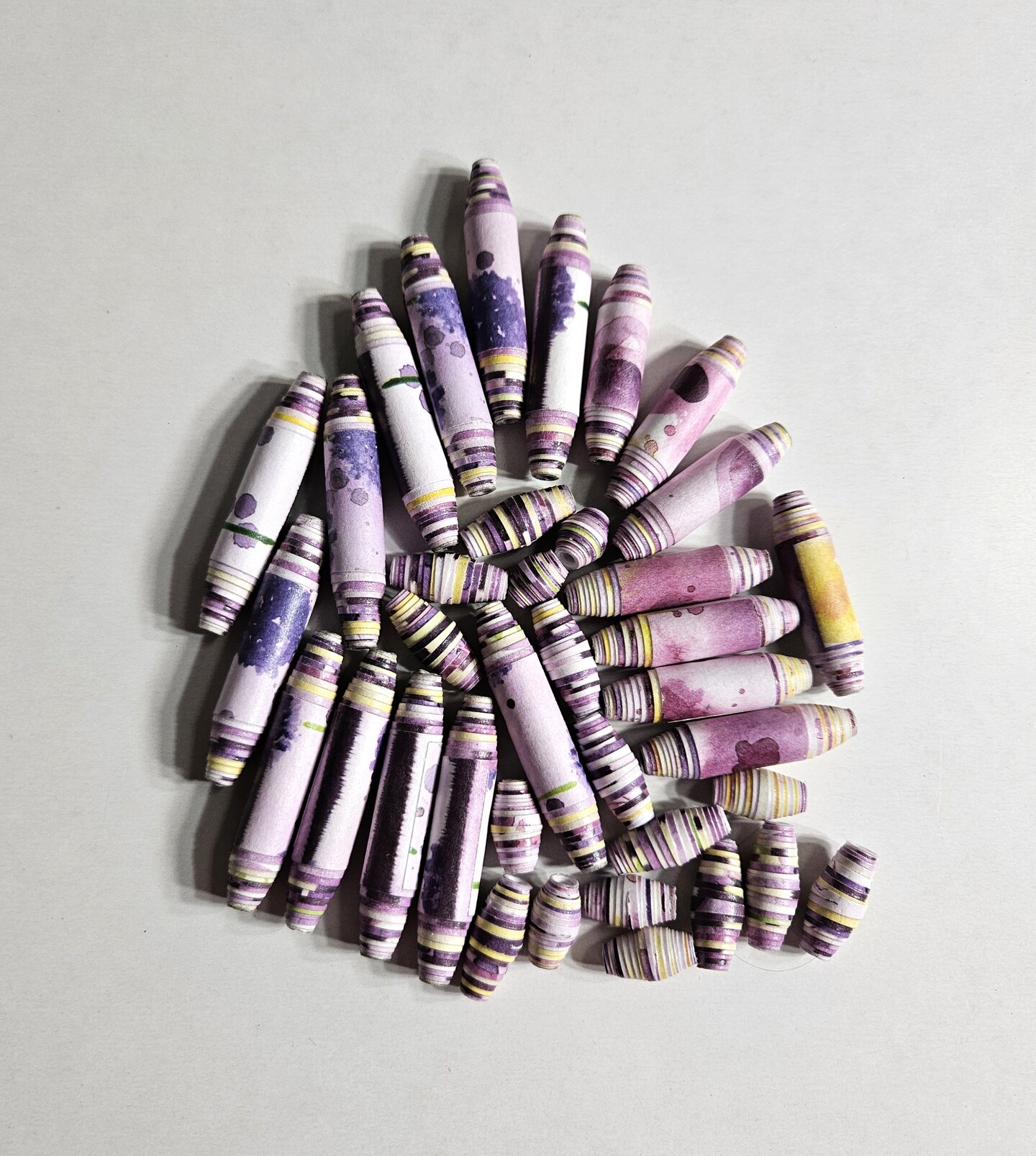 Loose Rolled Paper Beads, 37 ct. Assorted Sizes for Jewelry Making ...