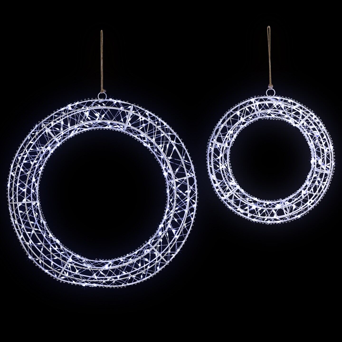 Northlight LED Lighted Hanging Christmas Wreath Decorations - 18" - Set ...