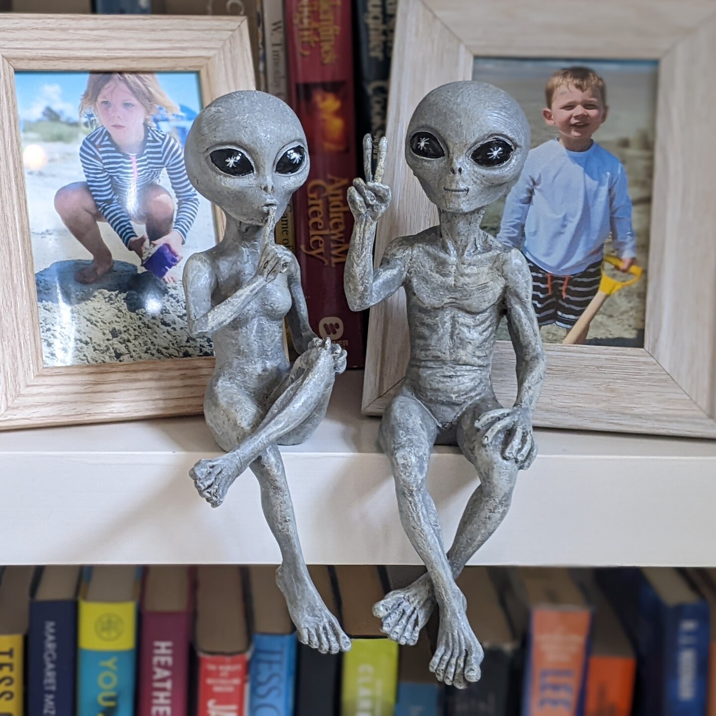 Alien Invasion Ledge Loungers “Peace and Quiet” 10″ H UFO ...