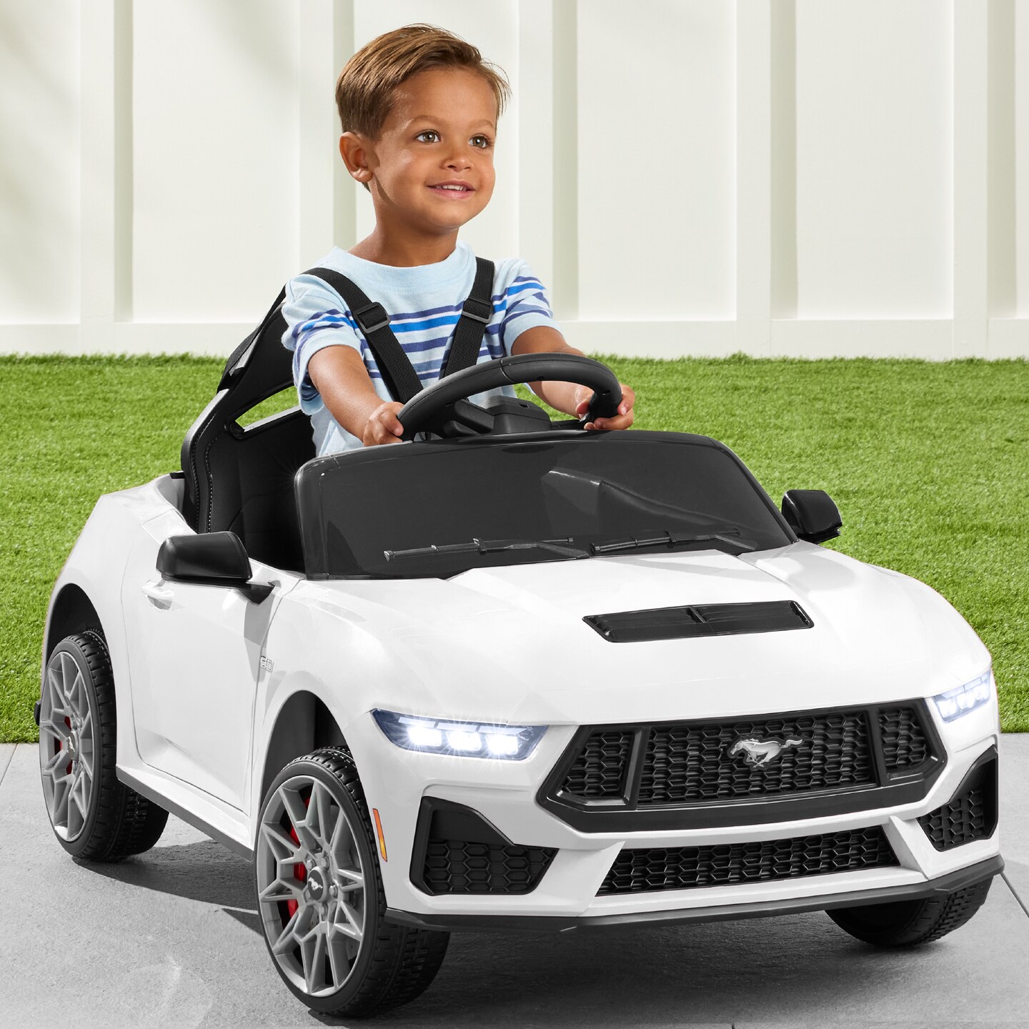 Best Choice Products Kids 12V Electric Ride-On Car Officially Licensed ...