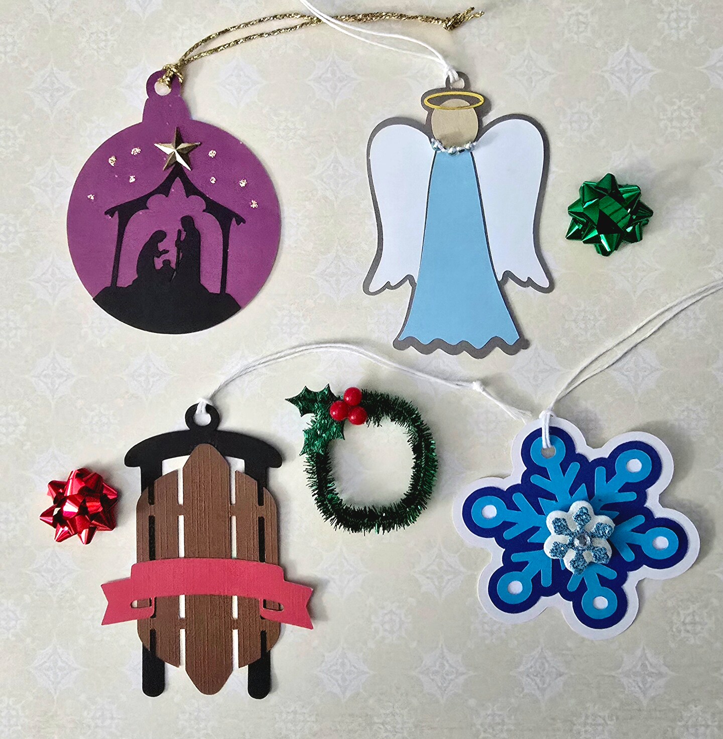 Christmas Gift Tags | MakerPlace by Michaels