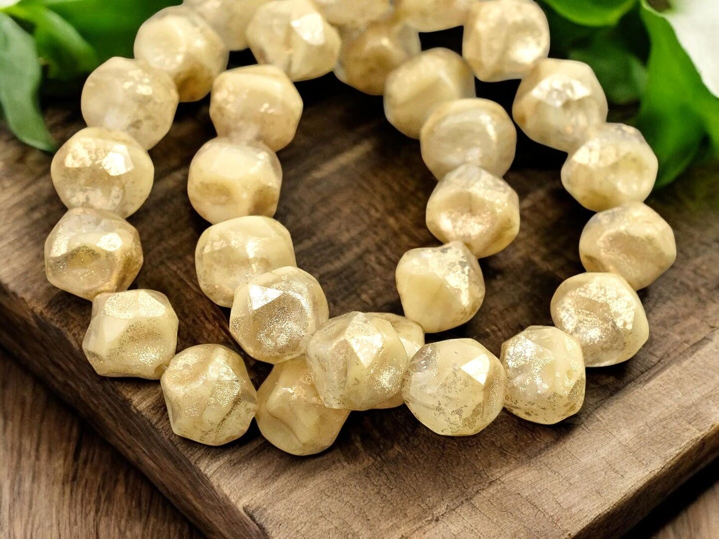 *15* 9mm Antique Gold Washed Blended Ivory Crystal Central Cut Round ...
