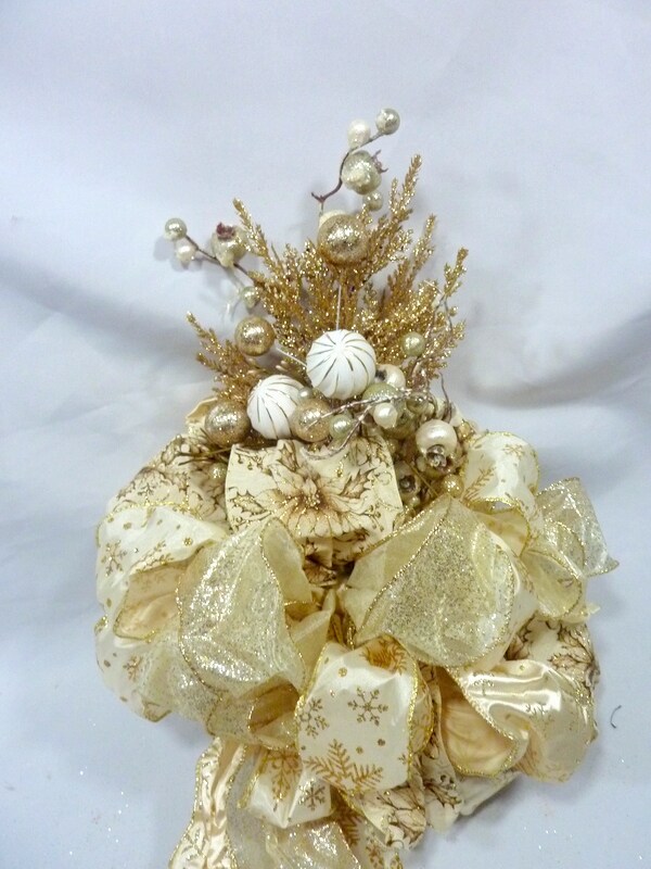 Christmas tree topper, Champagne and Gold Ribbon tree topper ...