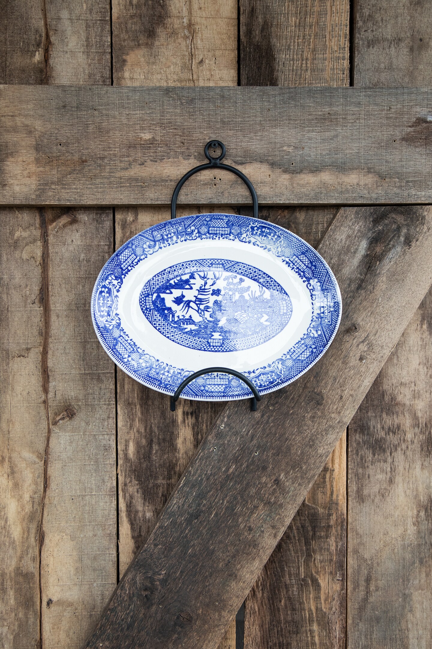 Amish Made Wrought Iron Wall Mount Plate Holder for Kitchen Storage ...