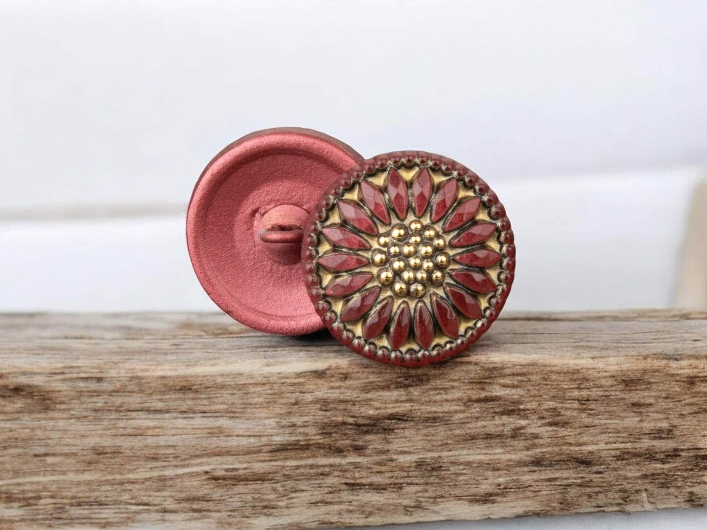 18mm Round Sunflower Button - Salmon Pink Antiqued with Gold Paint ...