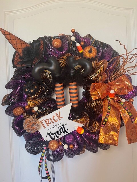 Witch Feet Wreath; Halloween decor; Witch Hat; Witch Legs and shoes ...