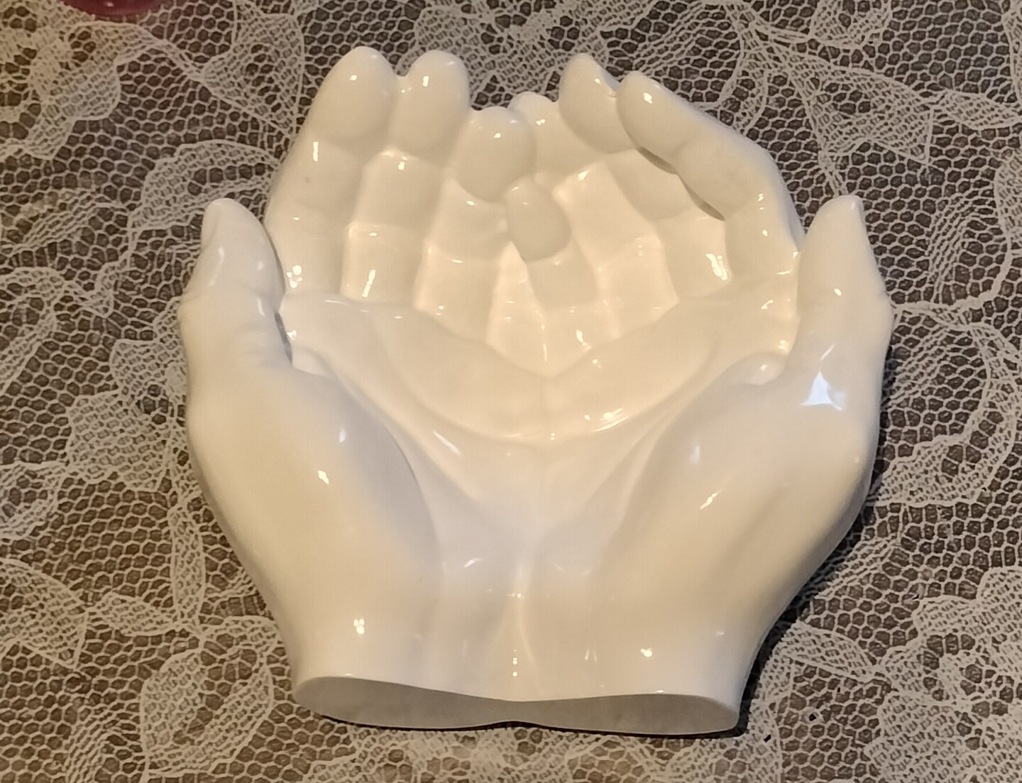 Cupped Hands | MakerPlace by Michaels