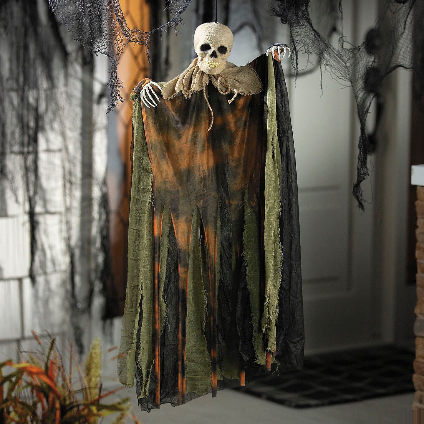 29 1/2" Hanging Pumpkin Man with Burlap Skeleton Head Halloween ...