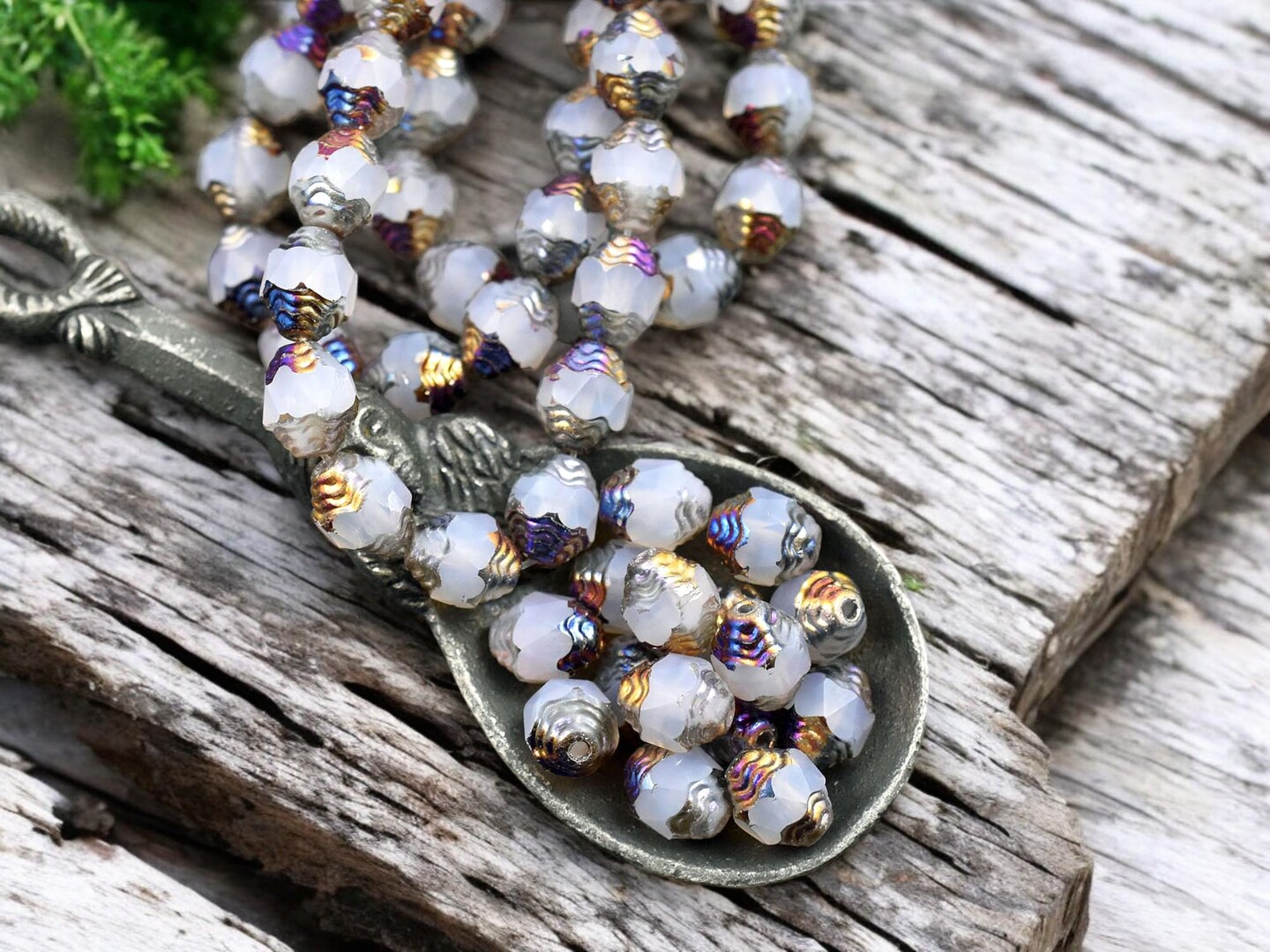 *15* 6x8mm Milky Crystal Opaline Metallic Volcano Oval Cathedral Beads ...