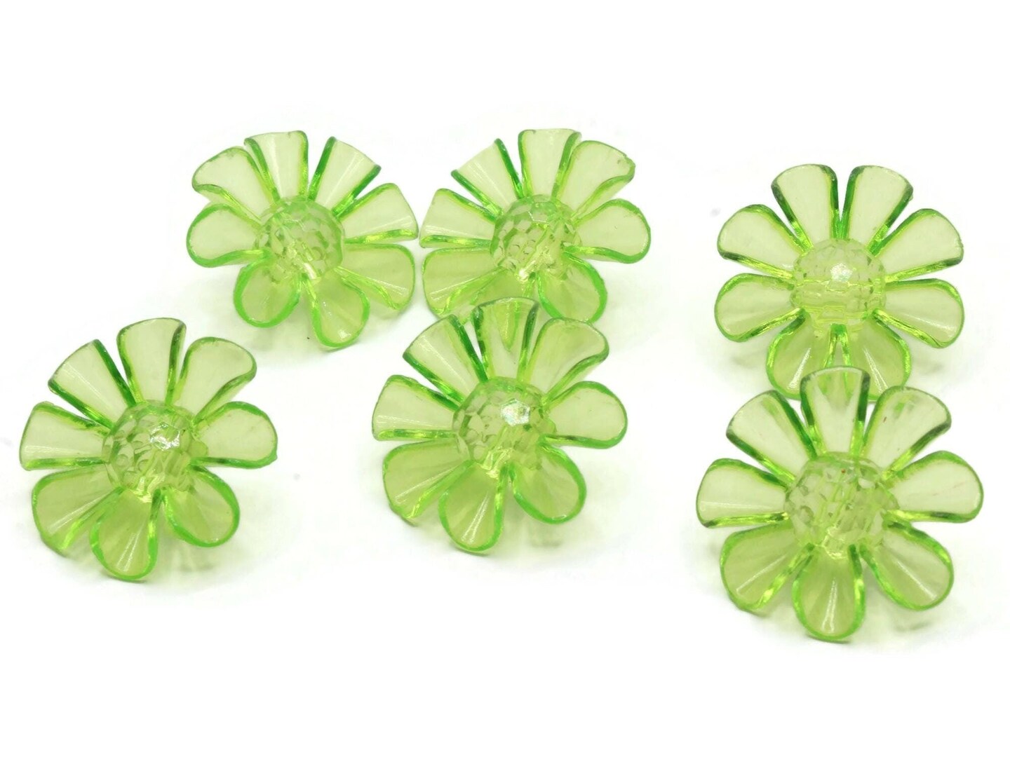 6 30mm Large Green Flower Plastic Shank Buttons bO2 | Michaels