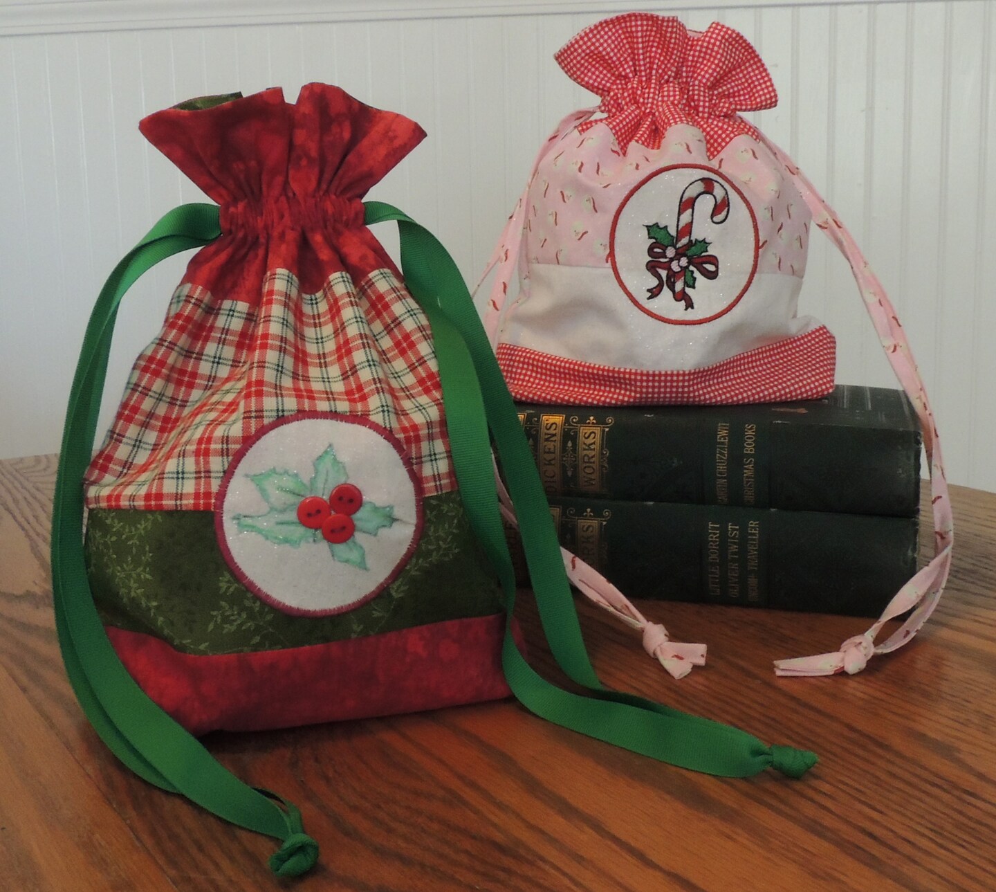 SINGER® PROJECTS Holiday Drawstring Bag | Classes | Michaels