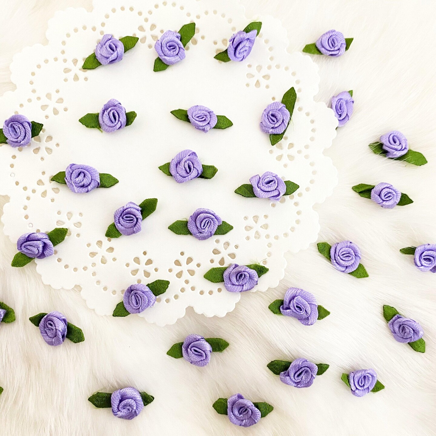 Tiny Lavender Roses 20mm, Mini Satin Roses, Purple Rose Buds, Small ...