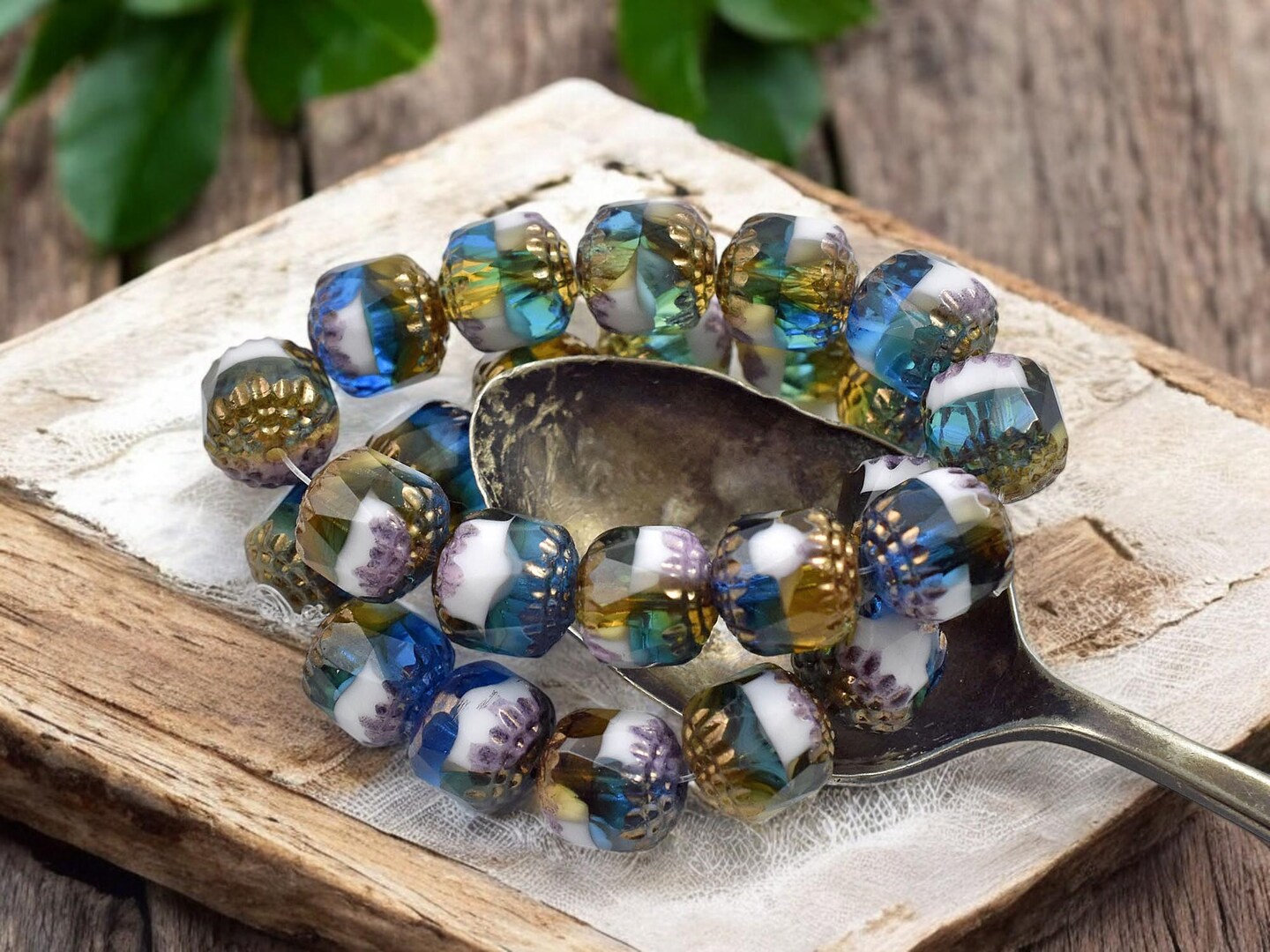 *10* 10mm Gold Washed Blended Pacific Blue, White & Topaz Fire Polished ...