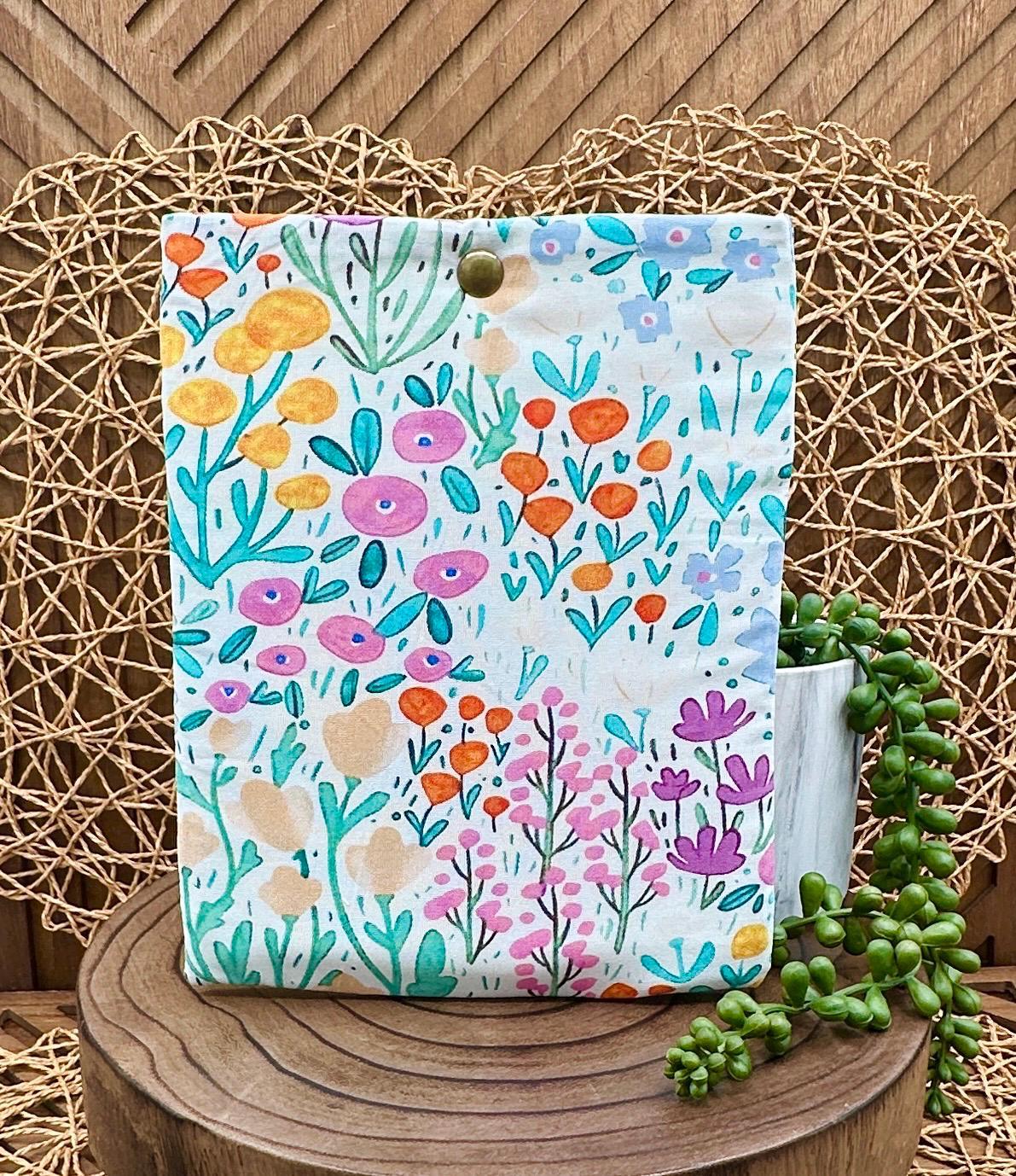 Kindle Paperwhite Sleeve Feminine Foam Padded Spring Floral Print ...