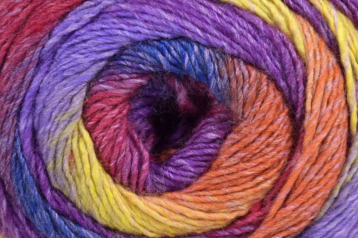 Colorburst by Universal Yarn - Acrylic/Super Wash Fine Merino Wool ...
