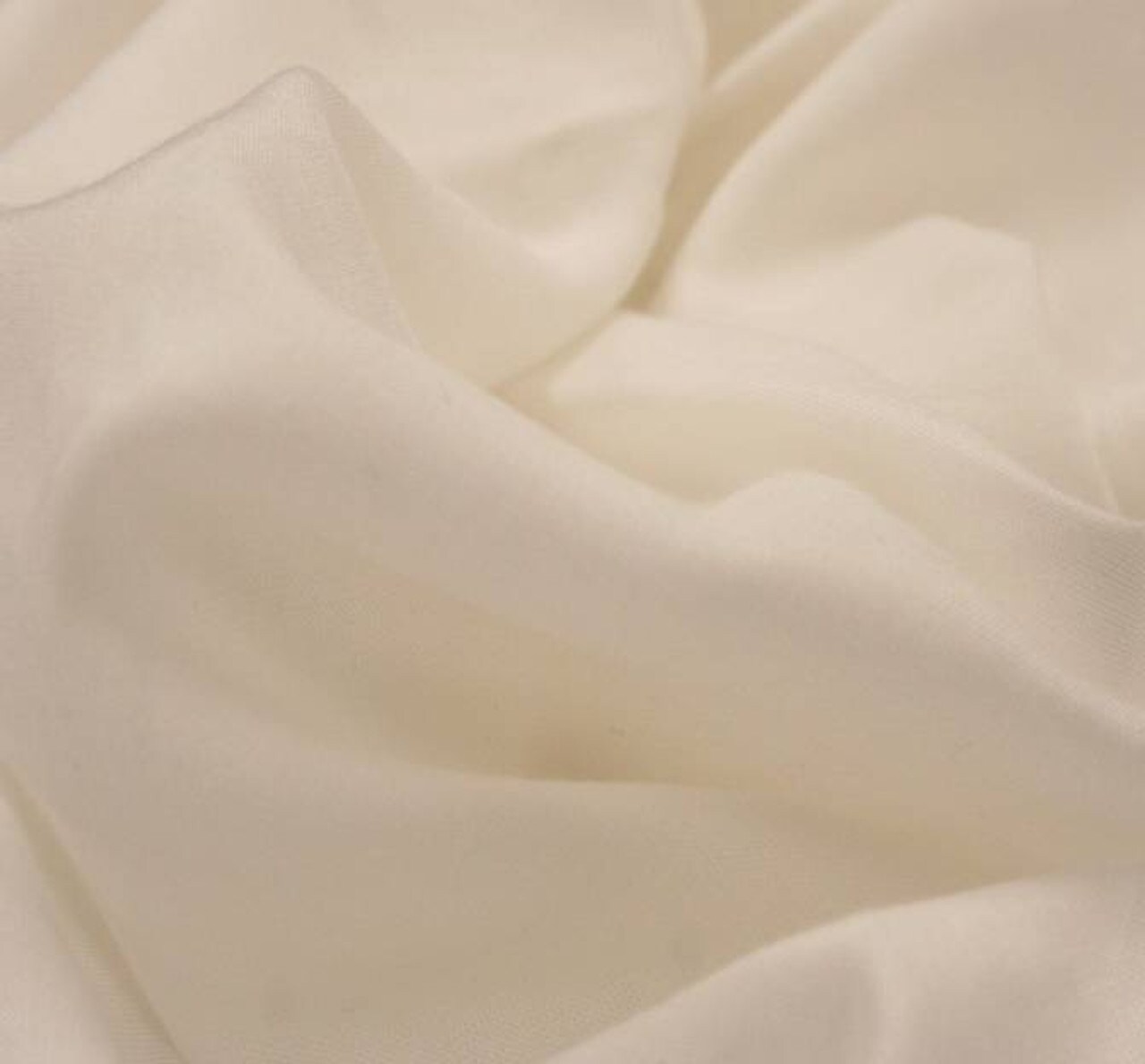 1 Yard PFP White Rayon Challis Fabric Soft Lightweight 100% Rayon, 56/ ...