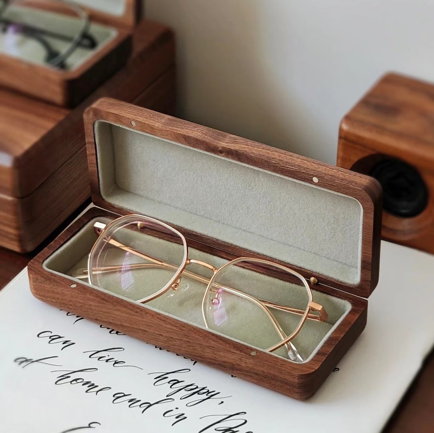 Solid Wood Glasses Case Walnut Wood Hardwood Eyeglasses Box Spectacle ...