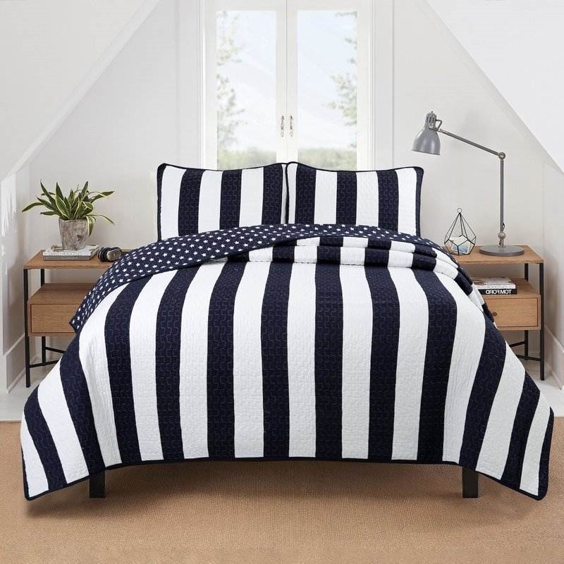 Navy And White Quilt