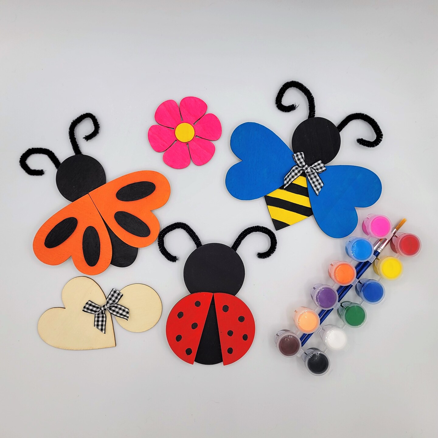 Ink and Trinket Kids Pollinator Craft Kit | Michaels