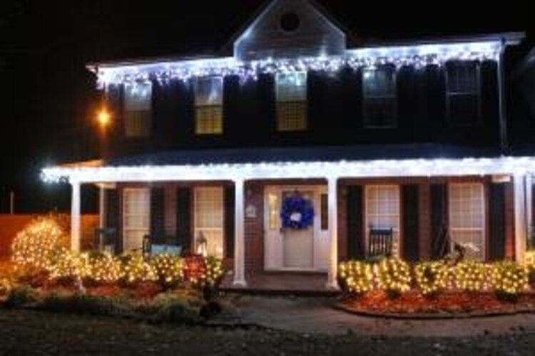50 ct Brown Christmas Hook: Christmas Light Hanger for Gutters with ...