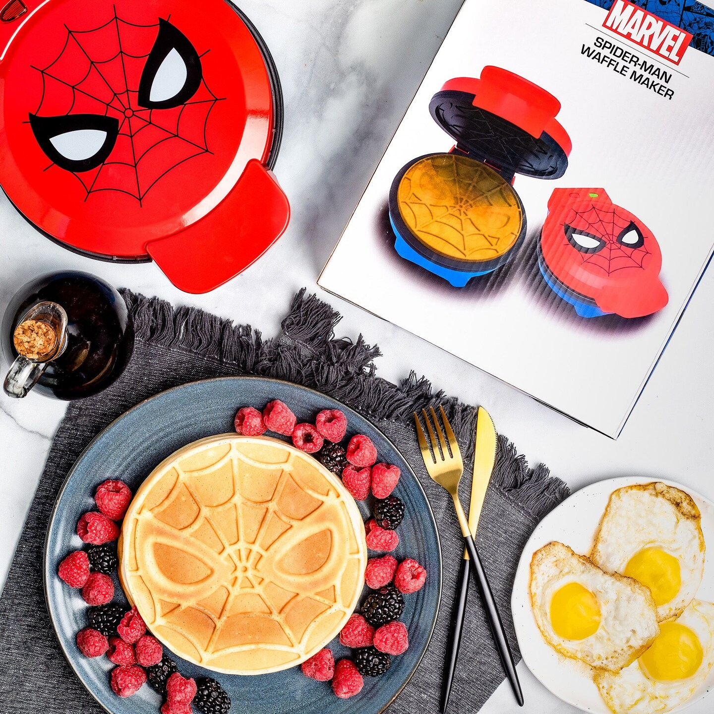 Uncanny Brands Marvel Classic Spiderman Waffle Maker | Small Kitchen ...