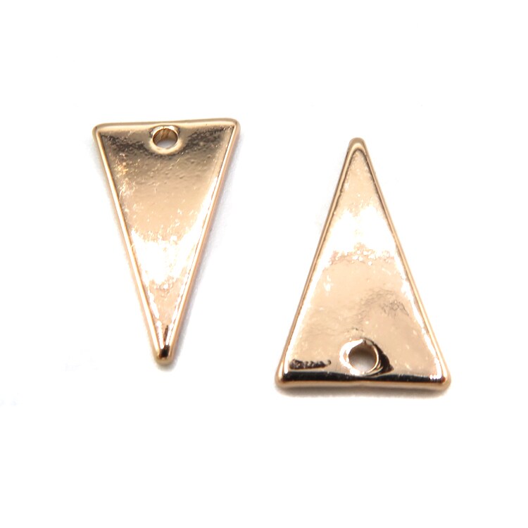 Acute Triangle Spike Engraving Charm (K689) (4x) | Michaels